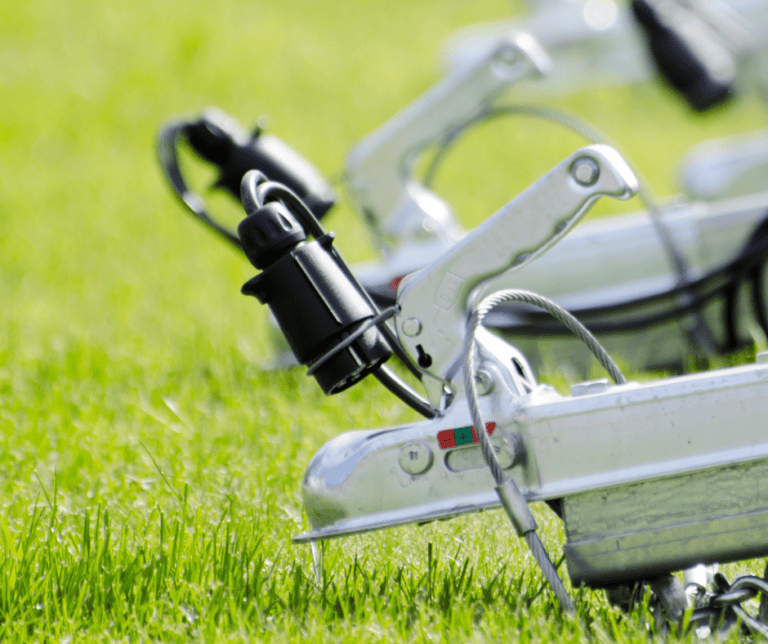 Aansluitschema voor een 13 polige stekker | Aanhangwagen